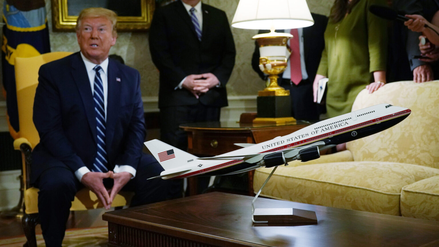 Democrats say potential Qatari 'gift' of a new Air Force One raises ...