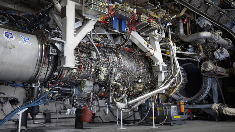 General Electric completes spin off of aviation engines business ...