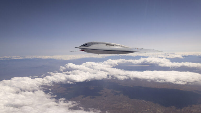 B-21 Raider bomber shows off in new video, flying up to twice a week ...